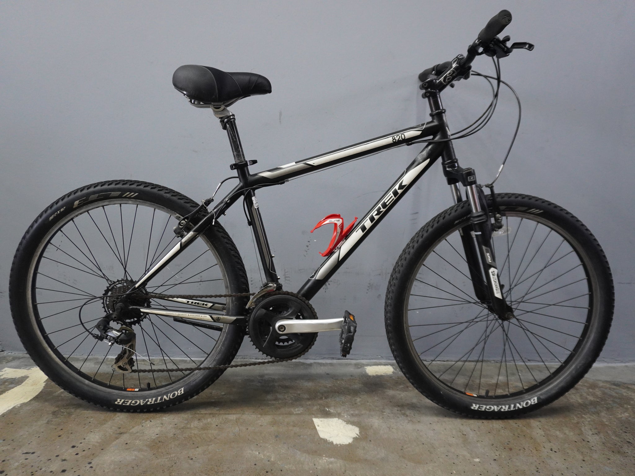 Trek 820 Mountain Bike